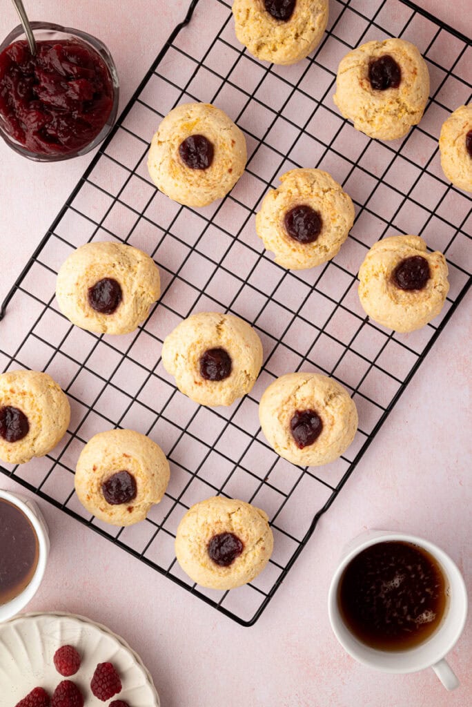 Rasp Buns - Baking with Granny®